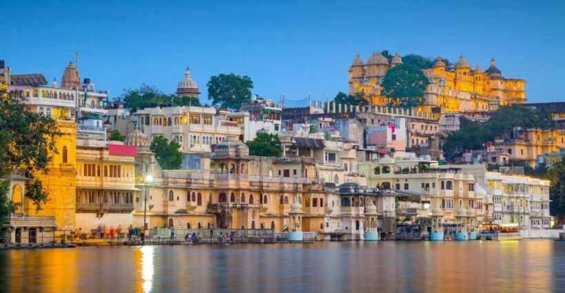 Udaipur: Guided Ghat Tour and Boat Ride - Discovering the Ghats: What the Tour Entails