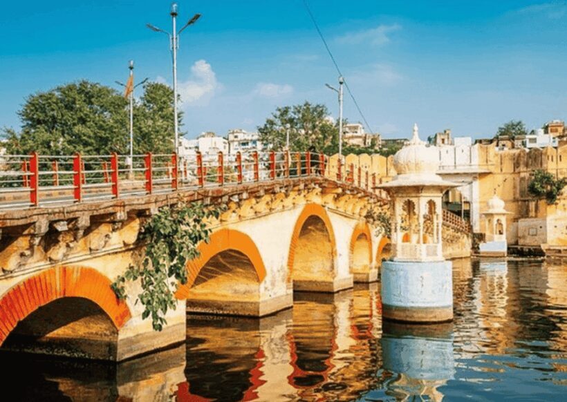 Udaipur: Guided Walking Tour of Ghats with Boat Ride - Who Will Love This Tour?