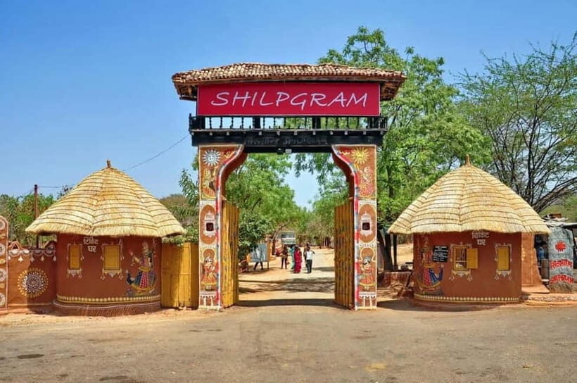 Udaipur: Kumbhalgarh Fort and Ranakpur Temple Day Trip - Key Points