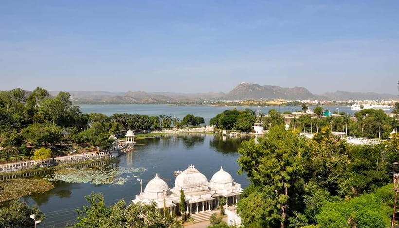 Udaipur Local Sightseeing Tour by Tuk-tuk (Rikshaw) - Key Points