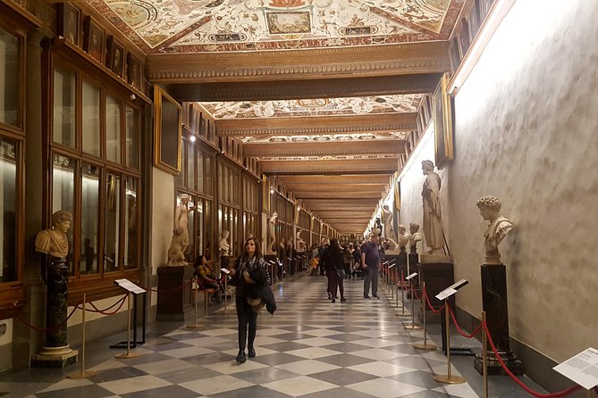 Uffizi Gallery Small Group Semi Private Tour Max 15 People - Exploring the Uffizi Gallery
