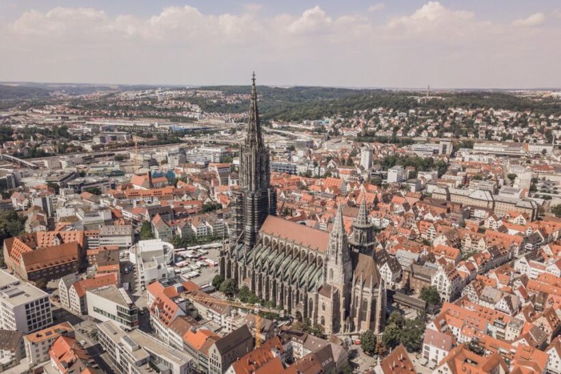 Ulm: Express Walk with a Local in 60 minutes - Key Points