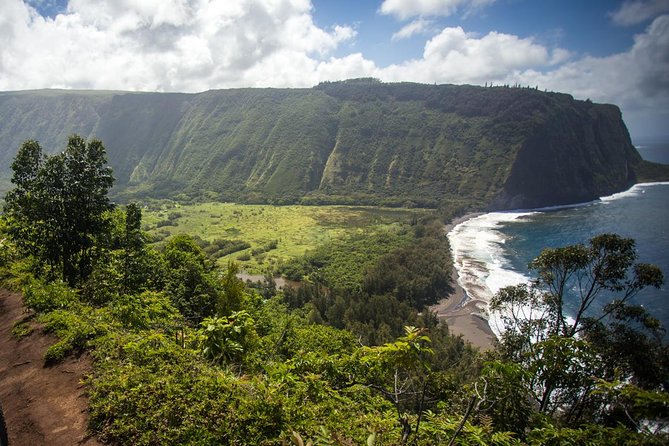 Ultimate Circle Island Explorer From Kona Or Kohala Resorts - Guide and Driver Performance