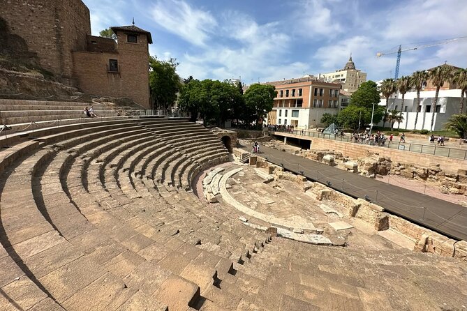 Ultimate Malaga History & Tapas - All Included Full Experience - Savoring Local Tapas and Wine