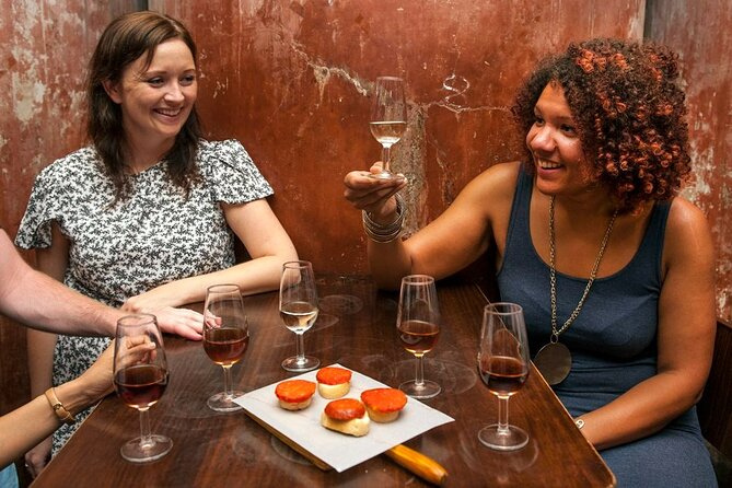 Ultimate Seville Tapas, Wine & History Small Group Tour - Why This Tour Works Well