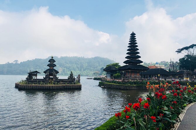 Ulun Danu Bratan Temple with Tanah Lot Sunset - Frequently Asked Questions