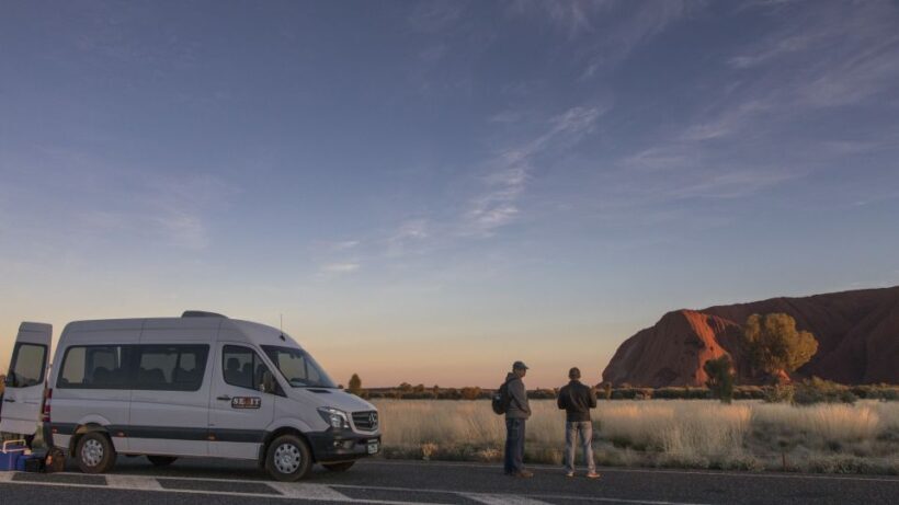 Uluru Highlights Small Group Morning Tour + Picnic Breakfast - A Deep Dive into the Experience