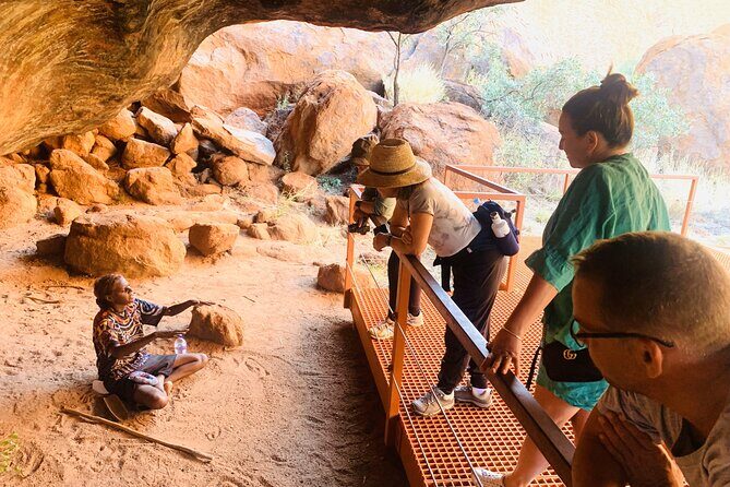 Uluru Private Tour Aboriginal guided option - Key Points