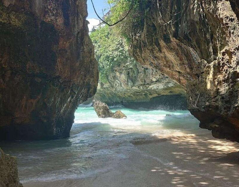 ULUWATU : gwk,tanah barak cliff,suluban beach - Who Should Consider This Tour?