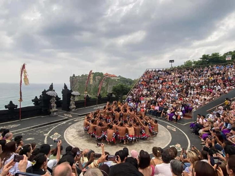 Uluwatu: Temple Sunset, Kecak Dance & Jimbaran Dinner - Cultural Performance: The Kecak Fire Dance