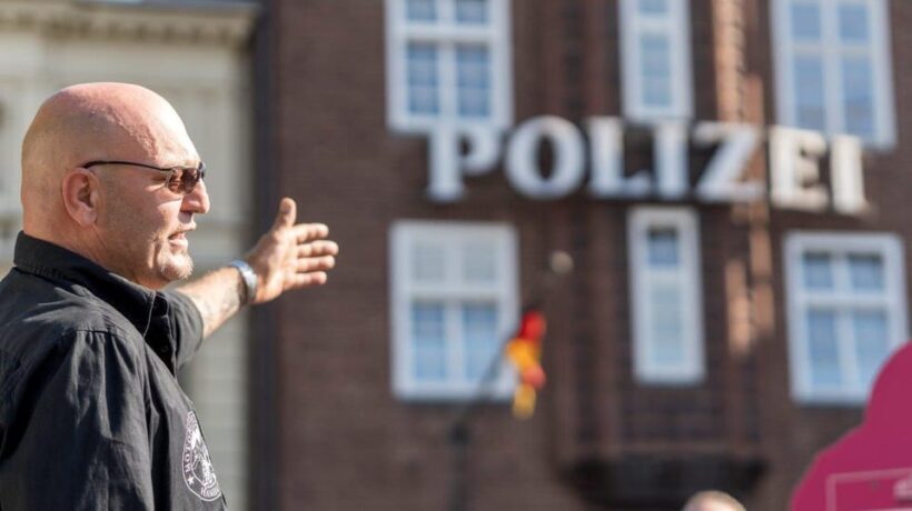 Uncle Jan's neighborhood tours - Key Points