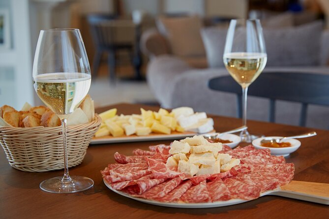 Unconventional Prosecco Tasting With Stunning View on Vineyards - Key Points