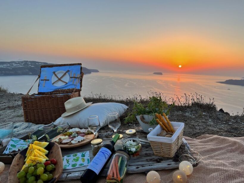 Uncrowded Santorini Sunset PicNic - Practical Tips for Travelers
