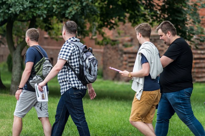 Undercover City Games: Warsaw - Exploring Warsaws History and Attractions