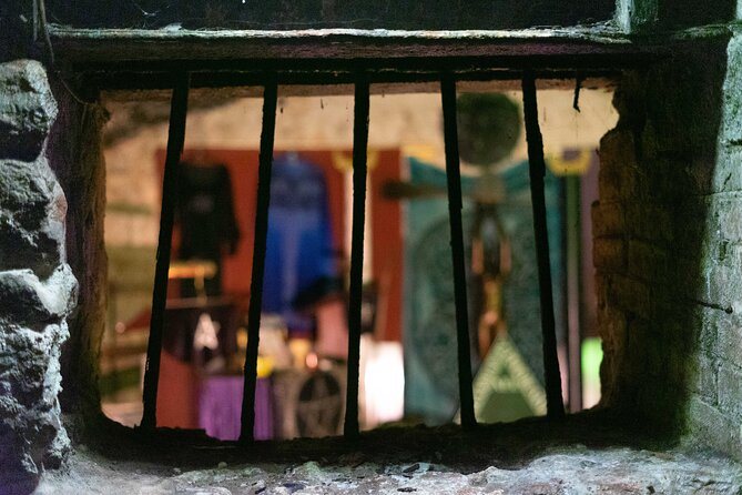 Underground Vaults Walking Tour in Edinburgh Old Town - Practical Tips for Participants