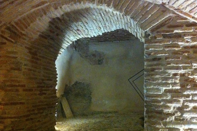 Underground Visit - The Architecture of the Subterranean World