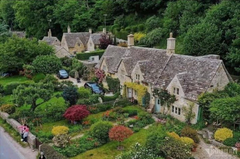 Unforgettable Day Tour to Magical Cotswold Villages - The Experience: What Makes It Special