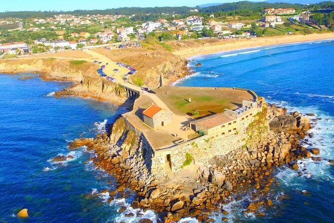 Unique Experience: Complete Tour of Rías Baixas and Isla Da Toxa - Mussel Farming and Wine Tasting