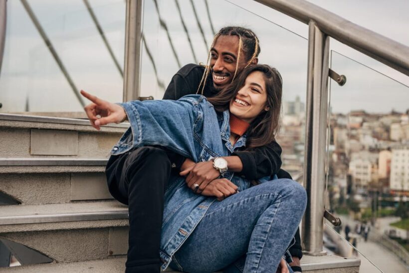 Unique Landmarks of Bilbao  Walking Tour for Couples - Analyzing the Value