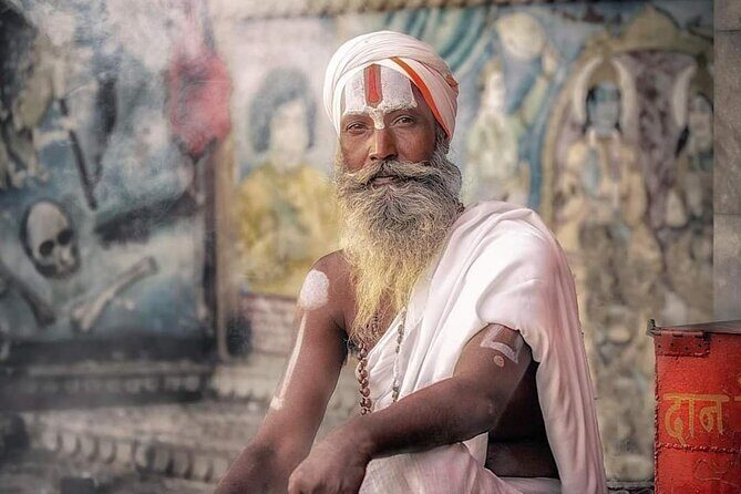 Unique Photography Tour. 2 Days Tour - The First Day: Iconic Ghats and Hidden Alleys