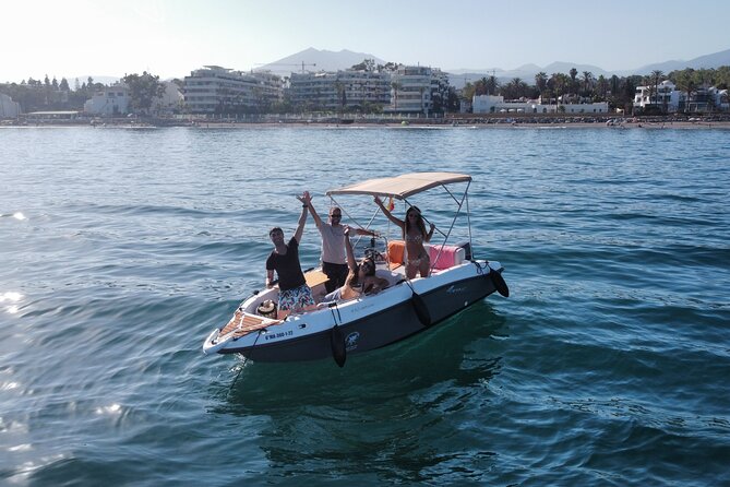 Unlicensed Boat Rental in Puerto Banús, Marbella. - Nearby Attractions and Amenities