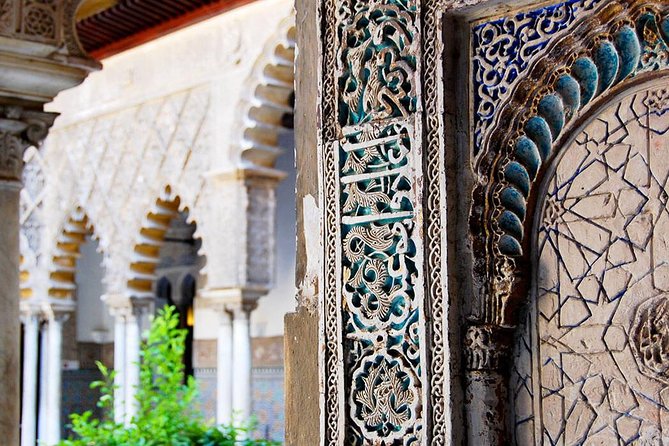 Unmissable Seville Private Tour - The Significance of Christopher Columbus Tomb