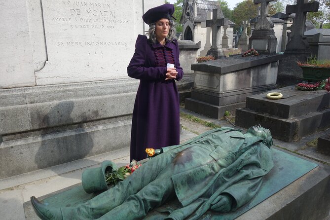 Unusual 2-hour guided tour of the Père Lachaise cemetery - FAQ