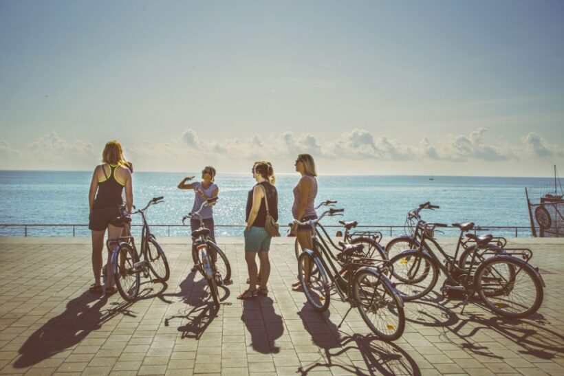 Unusual Barcelona Bike Tour in French - What to Expect from the Tour
