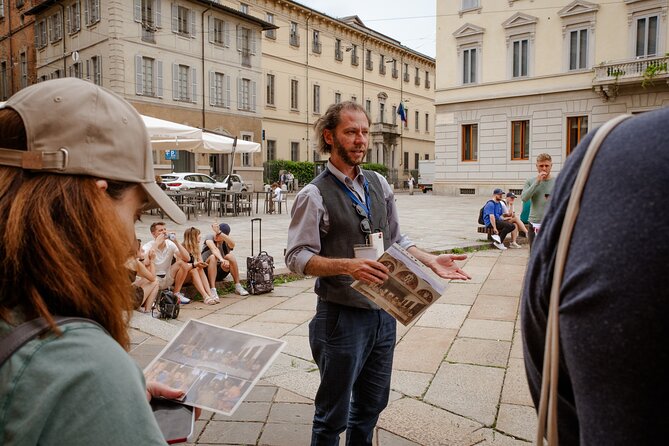 Unveil the Masterpiece: Guided Tour of Da Vincis Last Supper - Artistic Techniques Employed by Da Vinci