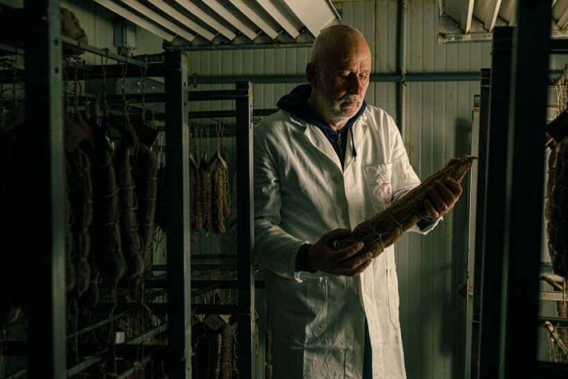 Upper Versilia: historic Bacci butcher's shop and lunch - Practical Details & Considerations