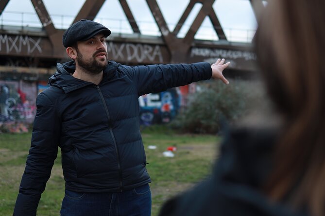 Urban Canvas: Exploring Shoreditchs Vibrant Street Art - Capturing the Color: Photography Tips