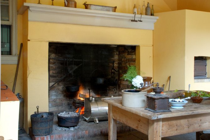 Urban Enslavement Tour at Hermann Grima House - Historical Context