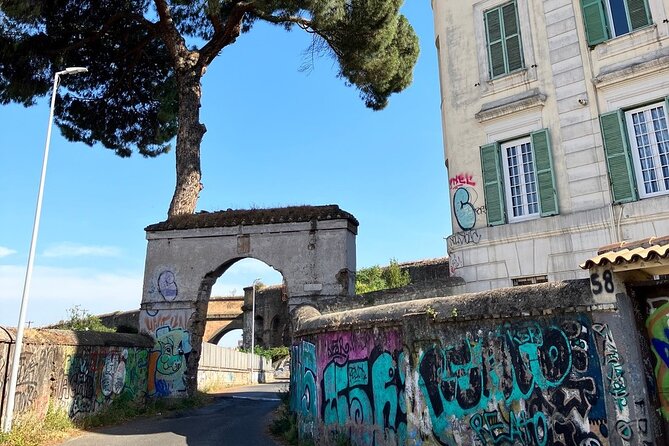 Urban Hike to the Aqueduct Park in Rome - What to Expect During the Hike