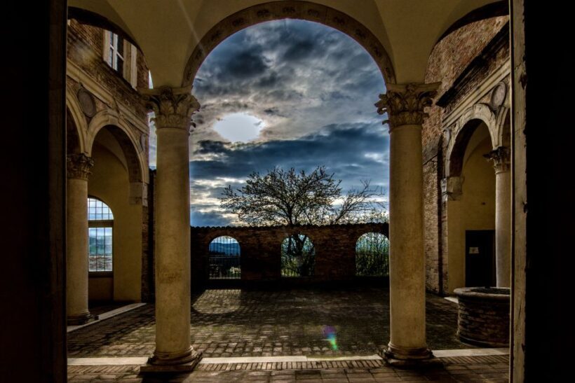 Urbino: 2-Hour Private Walking Tour with certified guide - What to Expect During the Tour