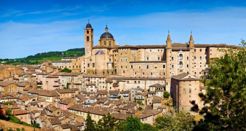 Urbino: Private Walking Tour with Ducal Palace Ticket - Panoramic Views from Albornoz Fortress