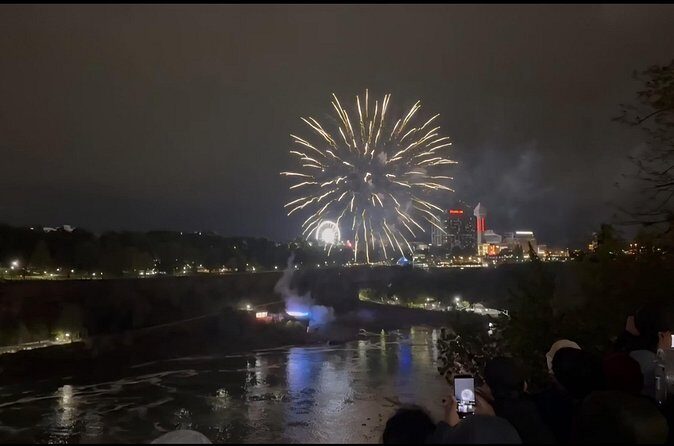 USA Side Rainbow Illumination and Fireworks Walking Tour - Final Thoughts