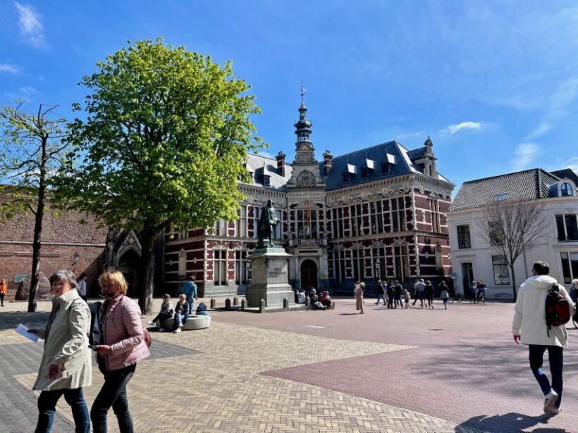 Utrecht: Highlights and Secrets with a Walking Tour - The Value for Your Money