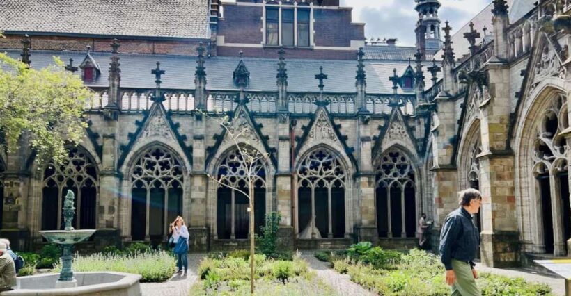 Utrecht: Highlights and Secrets with a Walking Tour - FAQ