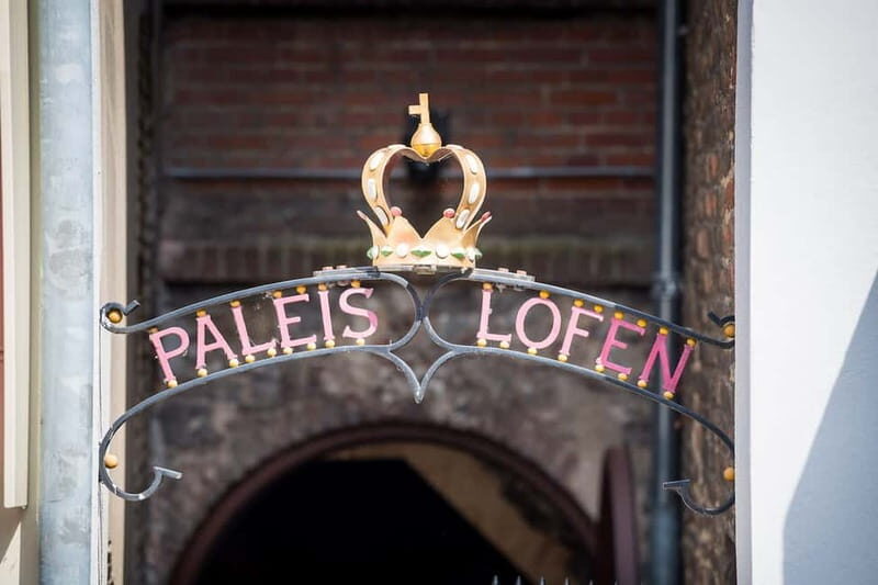 Utrecht: Lofen Palace with Entry Ticket & Guide (Dutch) - Who Will Enjoy This Tour?