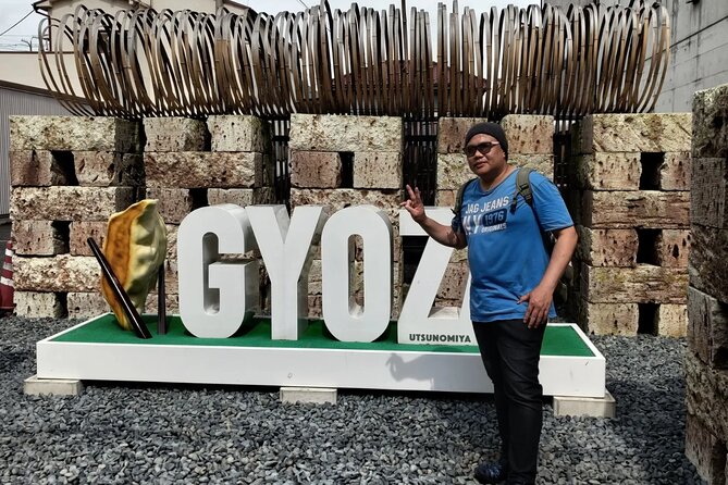 Utsunomiya Gyoza (Dumpling) Eating Tour - Savoring Gyoza