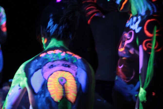 UV Body Painting Experience for Couples in Brooklyn - Who Is This For?