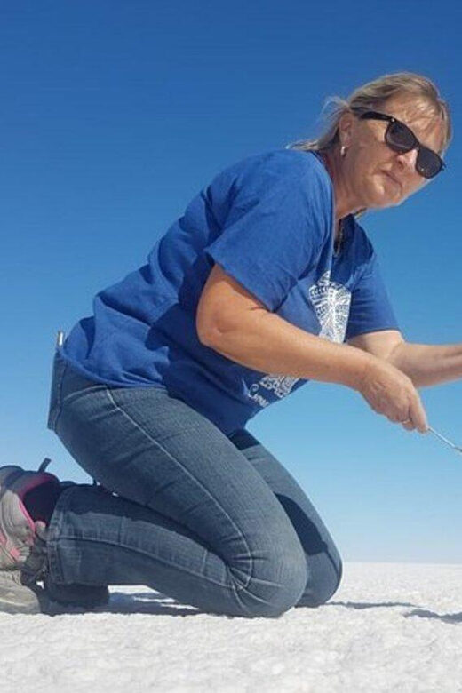 Uyuni: 1-Day Salt Flats and Desert Adventure Tour - Introduction: What to Expect from This Unique Experience