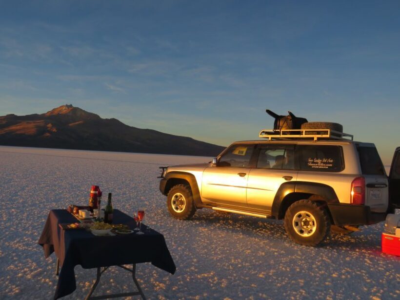 Uyuni: Full-Day Salt Flats Tour with Overnight Hotel Stay - An In-depth Look at the Uyuni Salt Flats Tour