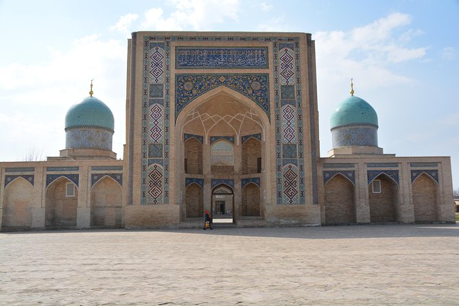 Uzbekistan - Fairy Tales from 1001 Nights - Transportation and Group Size