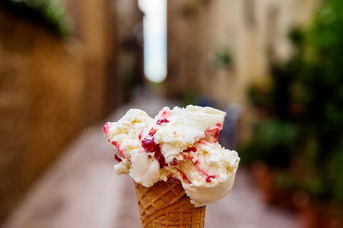 Val DOrcia Dreaming!! - Pre-Booking and Cancellation Policy