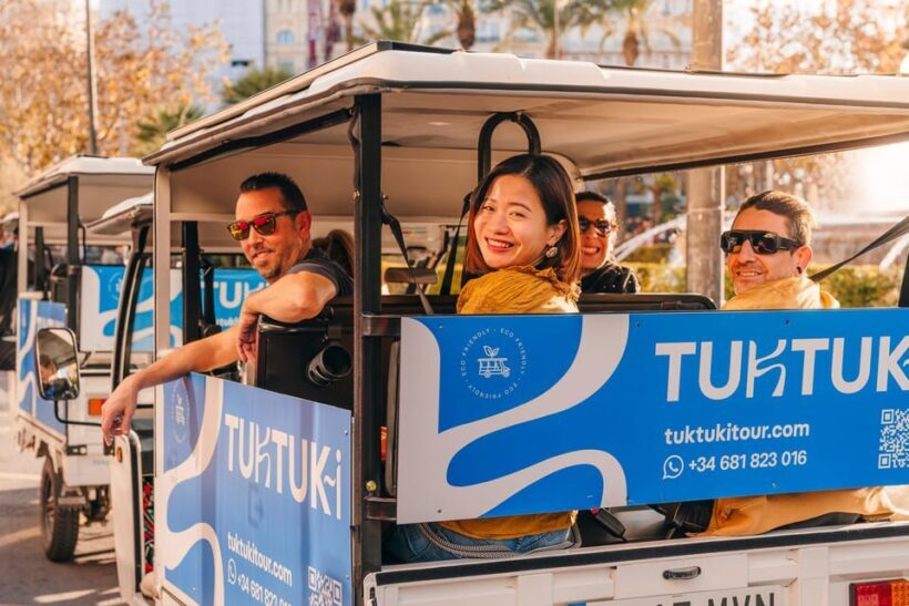 Valencia 1 hour by TukTuki: Essential and Private Tour - Frequently Asked Questions