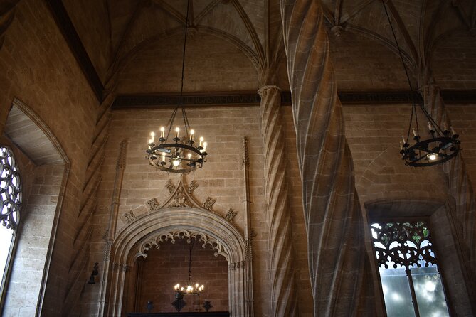 Valencia: Art & Architecture Guided Tour With Monuments Tickets - Inclusions