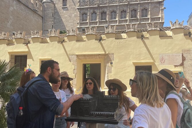 Valencia: Art & Architecture Guided Tour With Monuments Tickets - Key Landmarks Visited