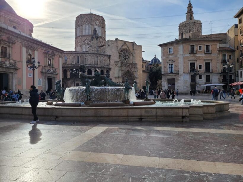 Valencia, Biketour of all the city with a local guide - FAQs