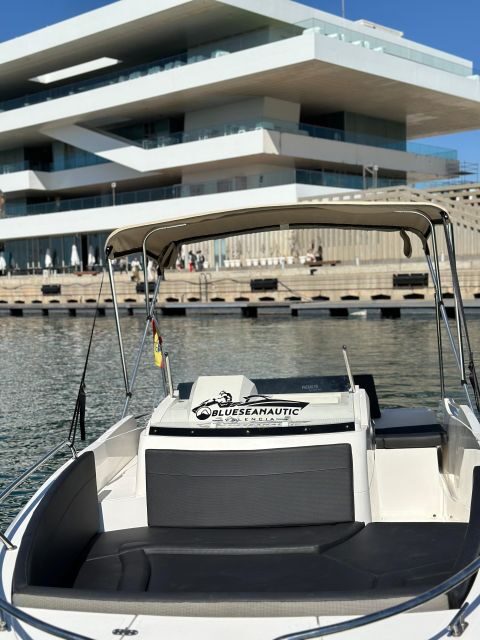 VALENCIA BOAT WITHOUT A LICENSE - Key Points